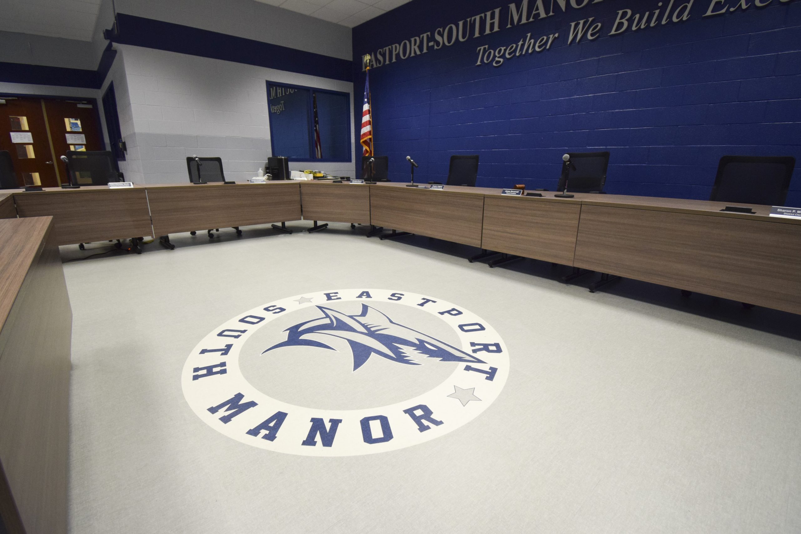 Custom Floor Design EASTPORT SOUTH MANOR - Milburn Flooring